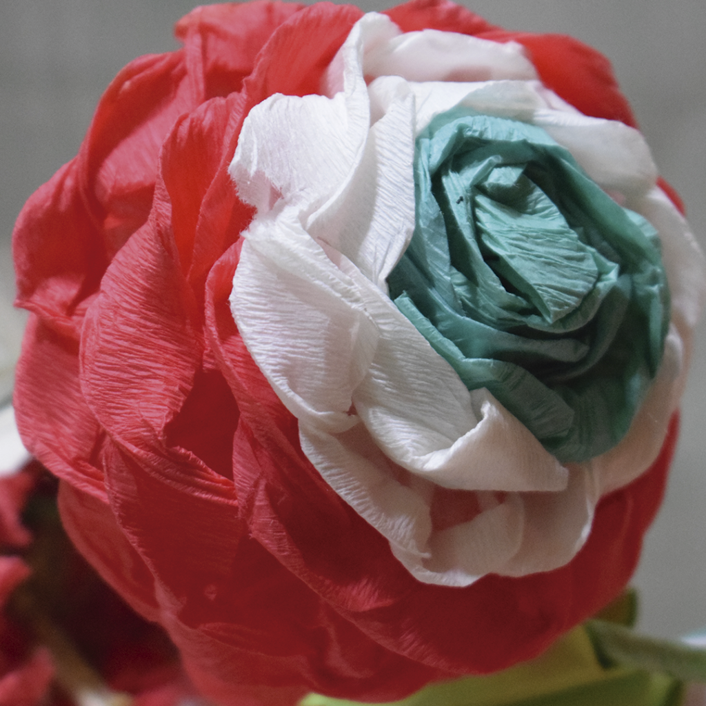 Manualidades con papel pinocho, crespón o crepé - Servei Estació